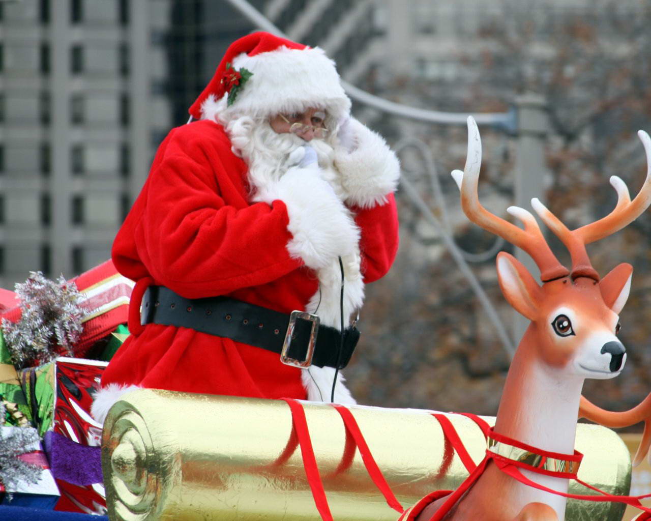Santa at the Parade | Cute wallpapers